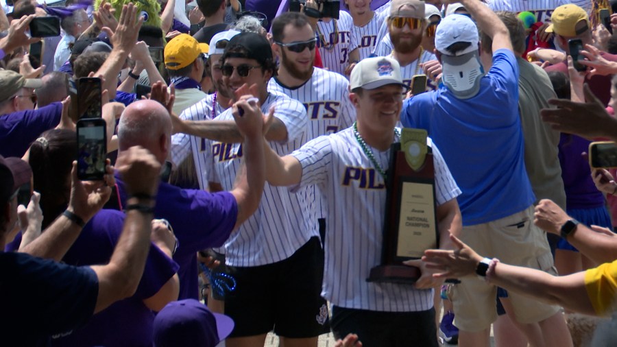 Community celebrates LSUS baseball’s historic, perfect season