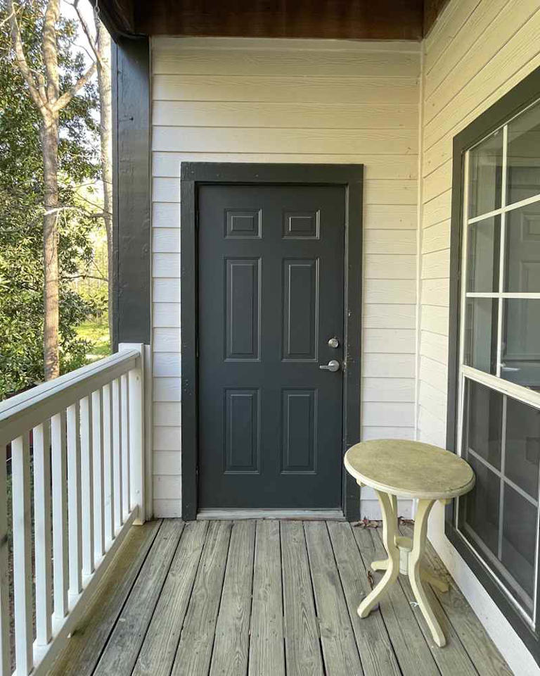 This Renter-Friendly Balcony Transformation "Feels Like a Garden Oasis"