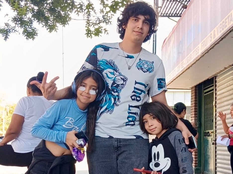 Mayor Eric Adams changes course, sticks up for 20-year-old high school ...