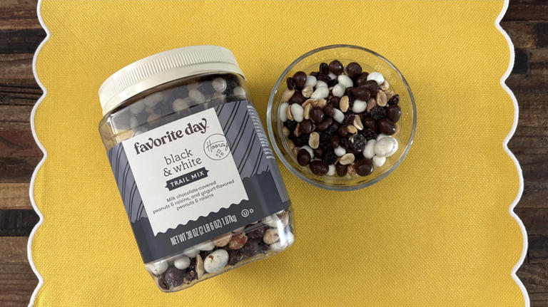 19 Favorite Day Trail Mixes, Ranked Worst To Best