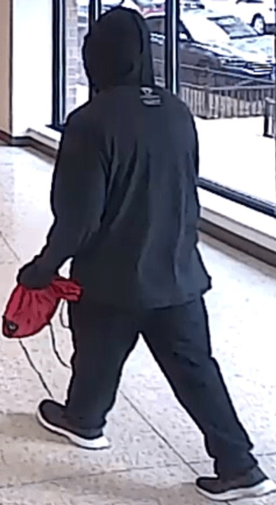 FBI: $5,000 reward for info leading to the arrest of Chicago bank ...