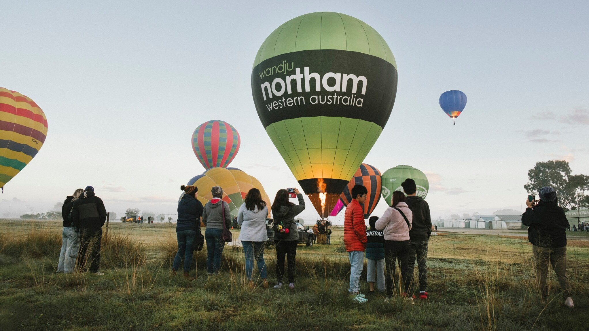 Hot air balloons draw tourists to Northam in winter