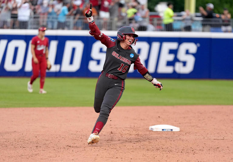 Abigale Dayton saves OU softball with two-out HR off NiJaree Canady, Texas Tech in WCWS