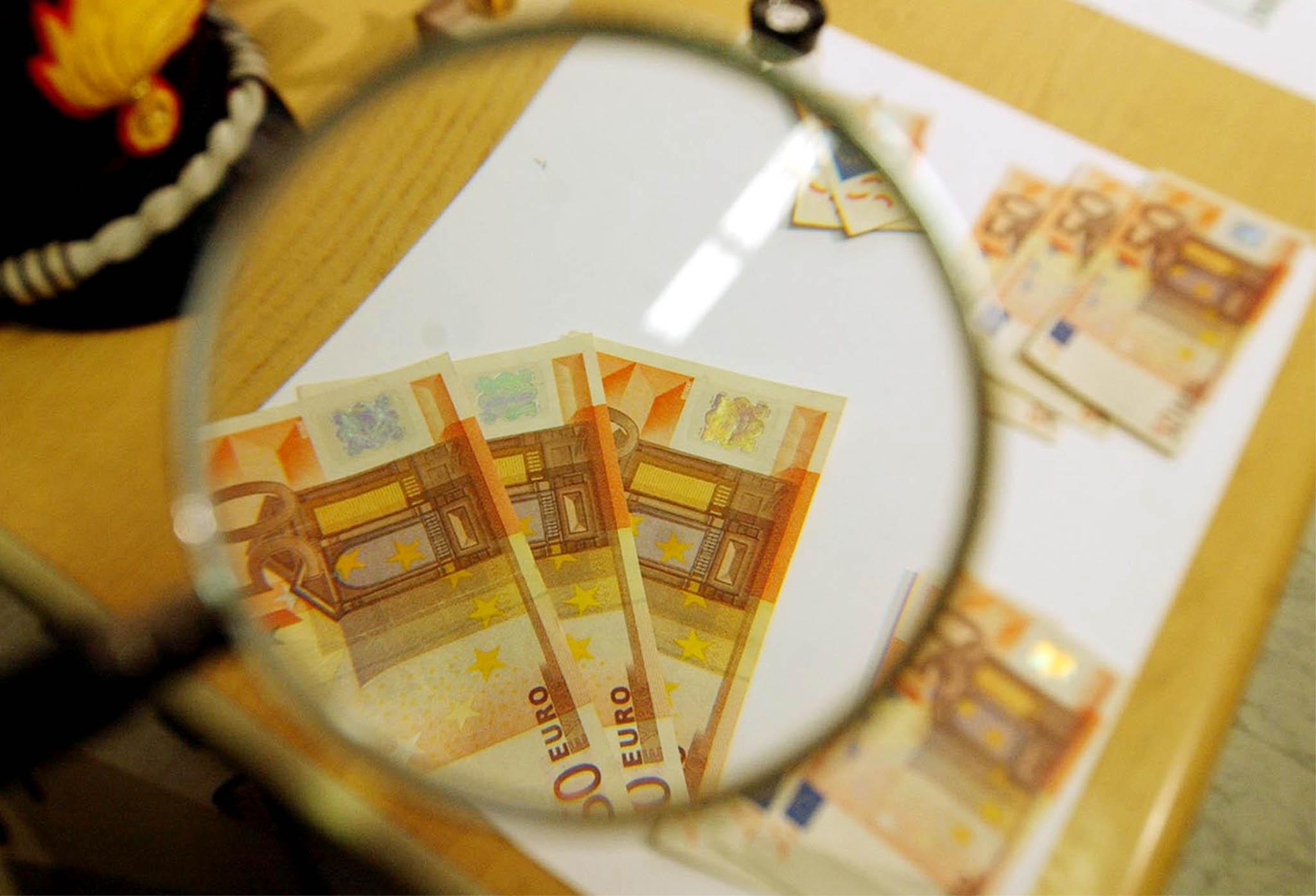 La truffa delle banconote: soldi falsi e confusione. Attenzione alle ...