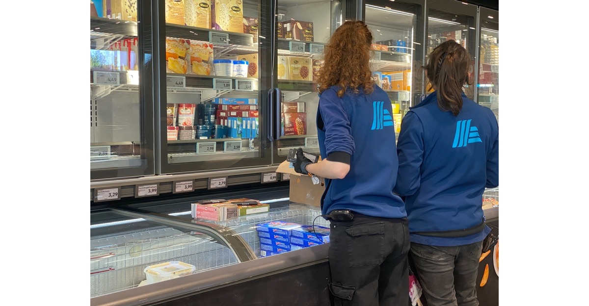 12 Surprising Rules Aldi Employees Must Follow