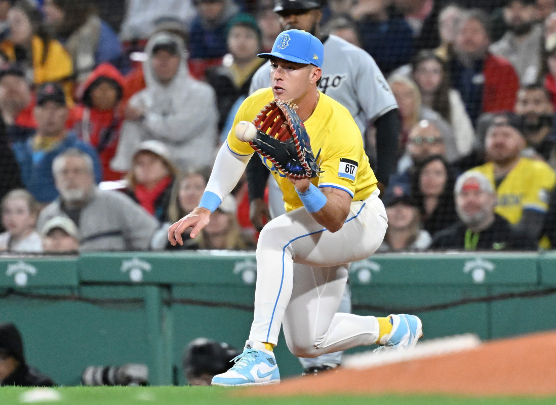 Red Sox get first base reinforcement with Romy González reinstated