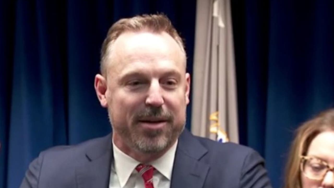 Minnesota's federal fraud prosecutor Joe Thompson resigns