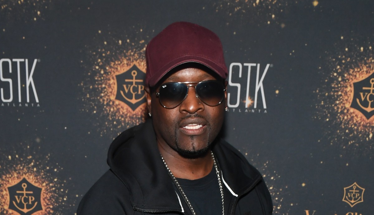 Fans Are 'Smiling So Hard' at Video of Iconic Singers Delivering ...