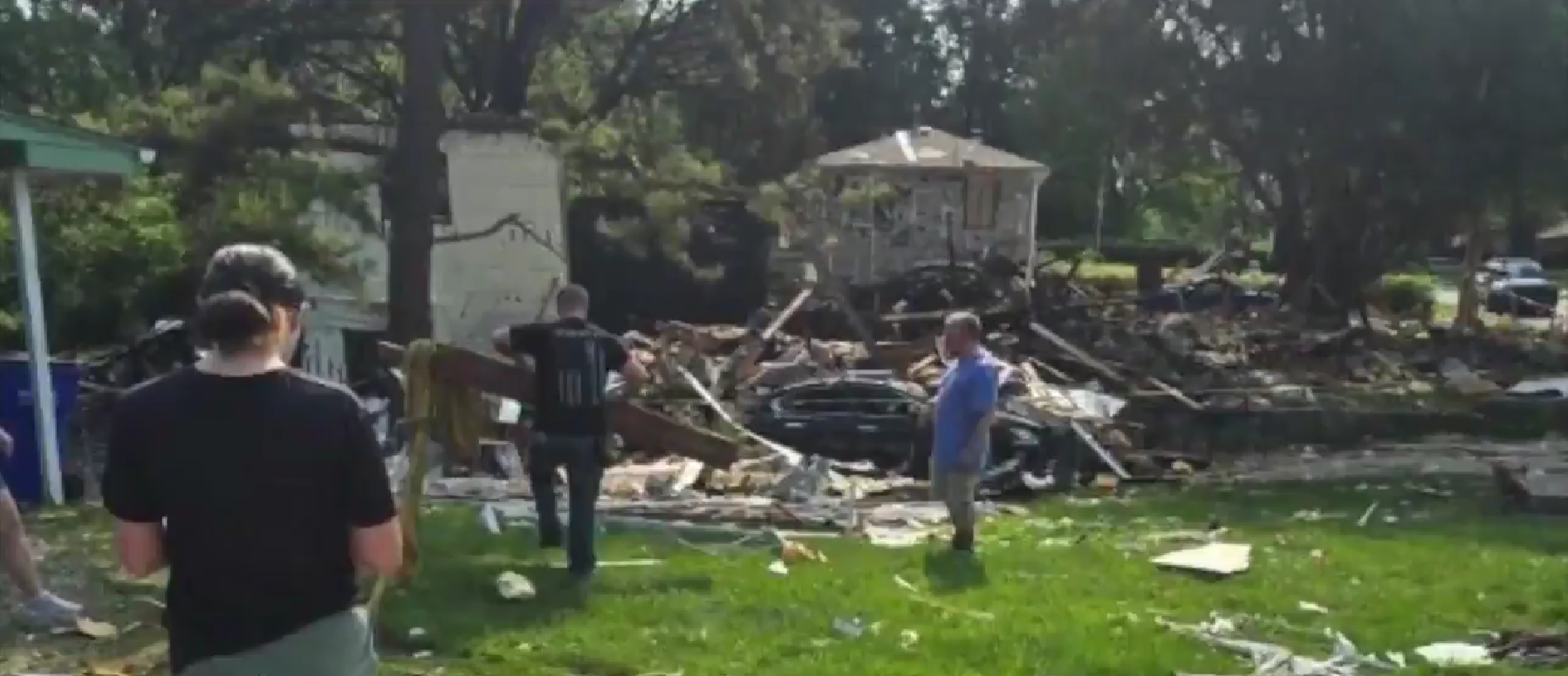 Missouri house explosion that killed man, 2 dogs caught on Ring camera