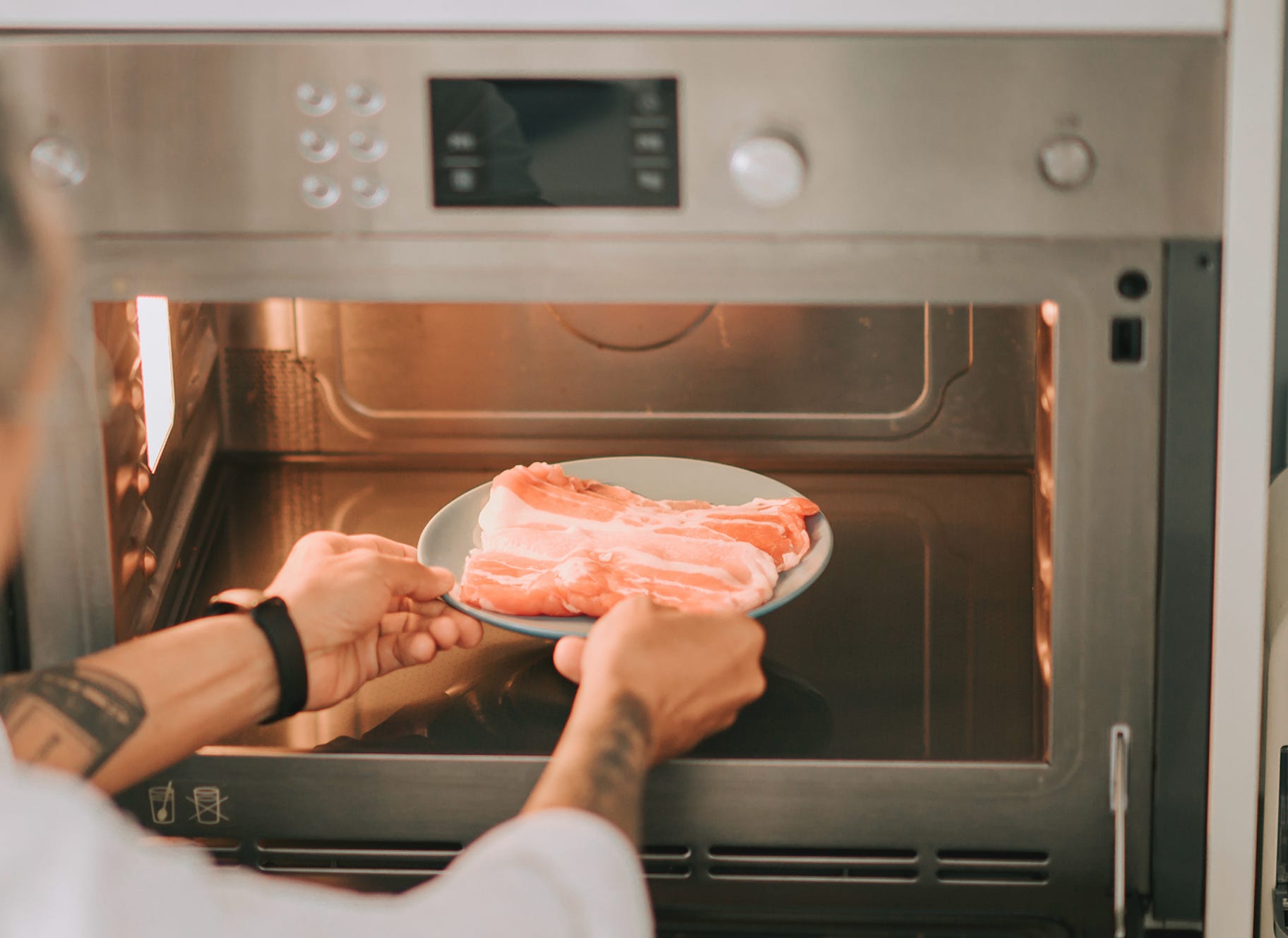 My Favorite Microwave Hack Keeps Food From Drying Out