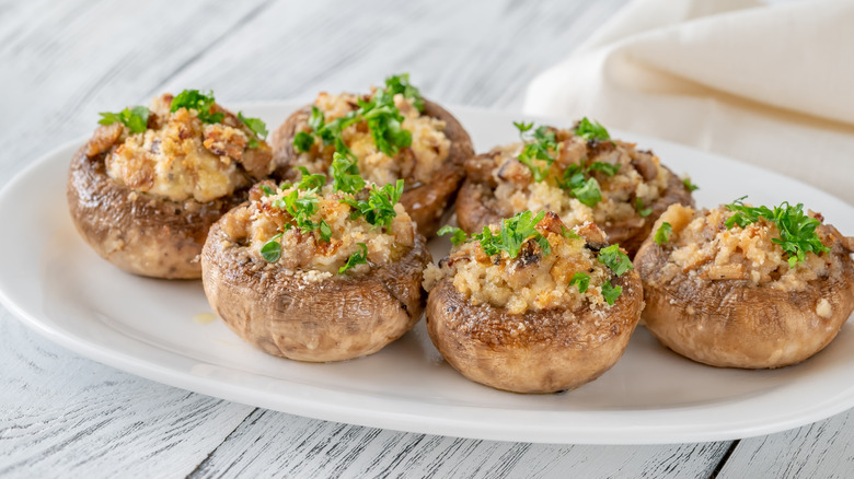 13 Different Types Of Mushrooms And How To Use Them