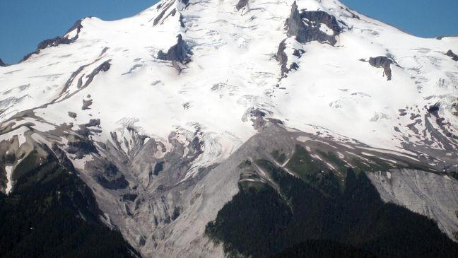 Scientists unravel diverse behaviors of Cascade volcanoes in subduction zone studies