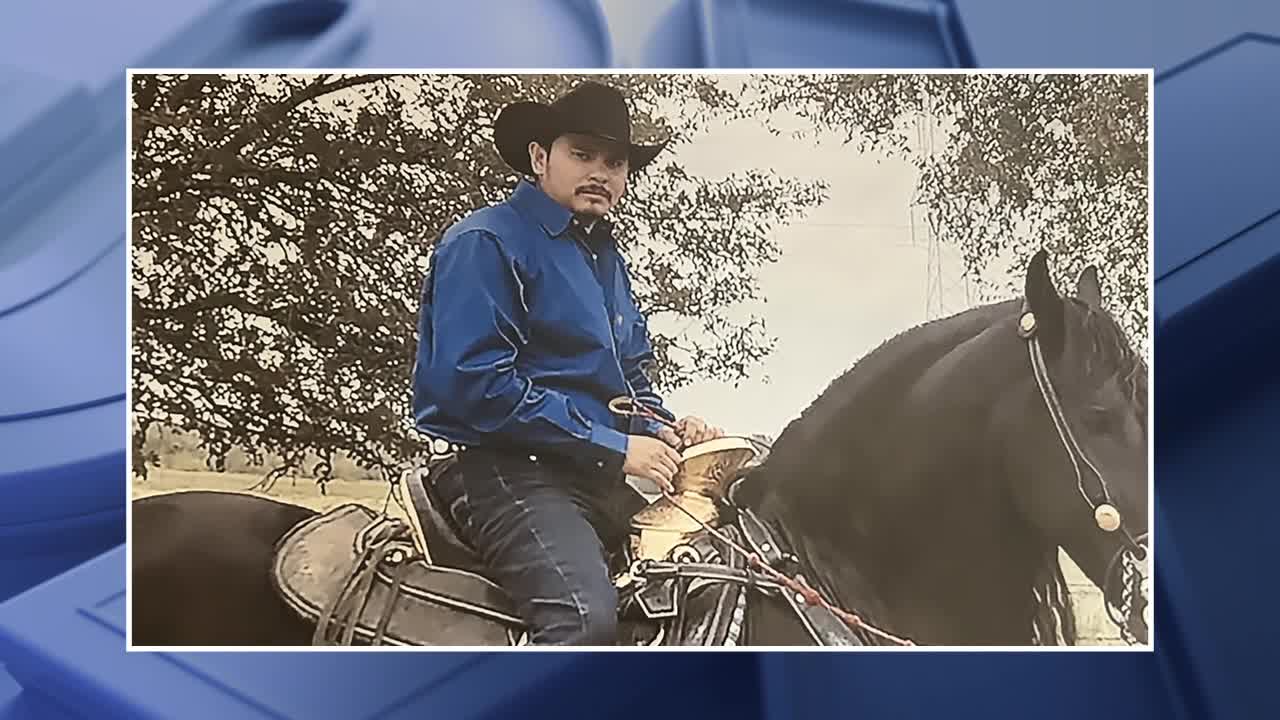 North Texas fugitive cut hole in closet to hide beneath grandmother's ...