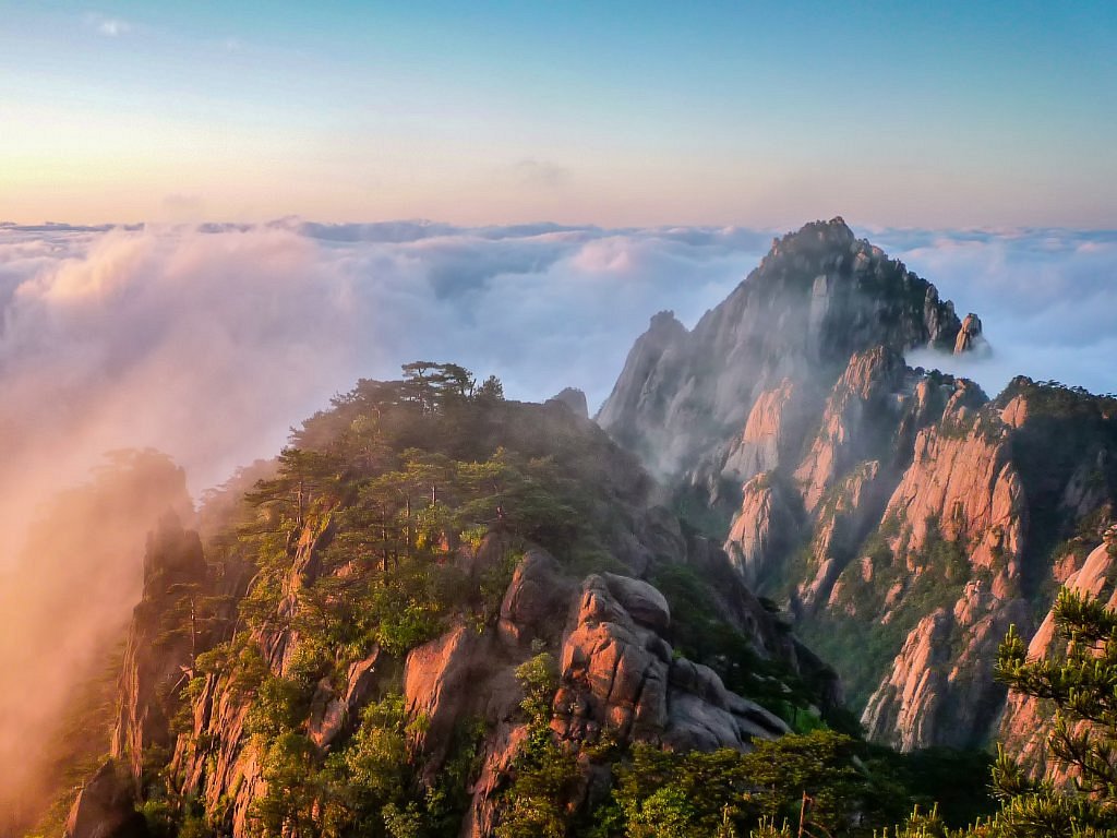 20 Photo Spots With No Crowds but Better Views