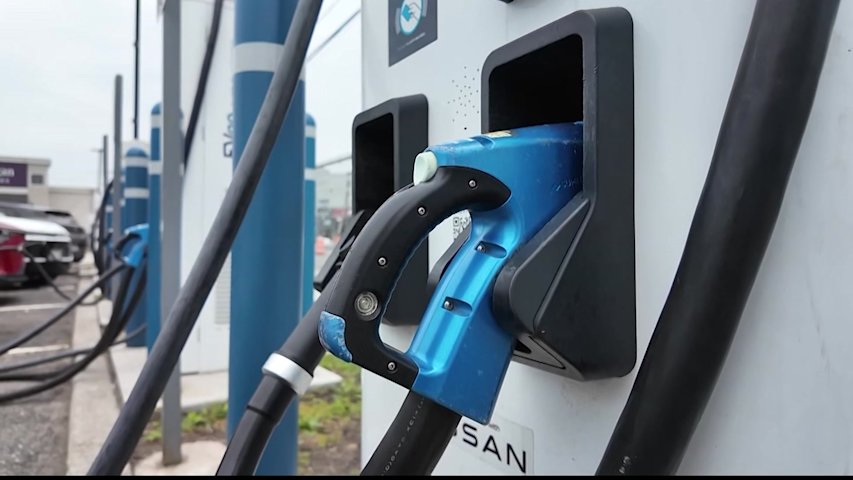 Bay Ridge residents protest EV charging station planned near P.S 104