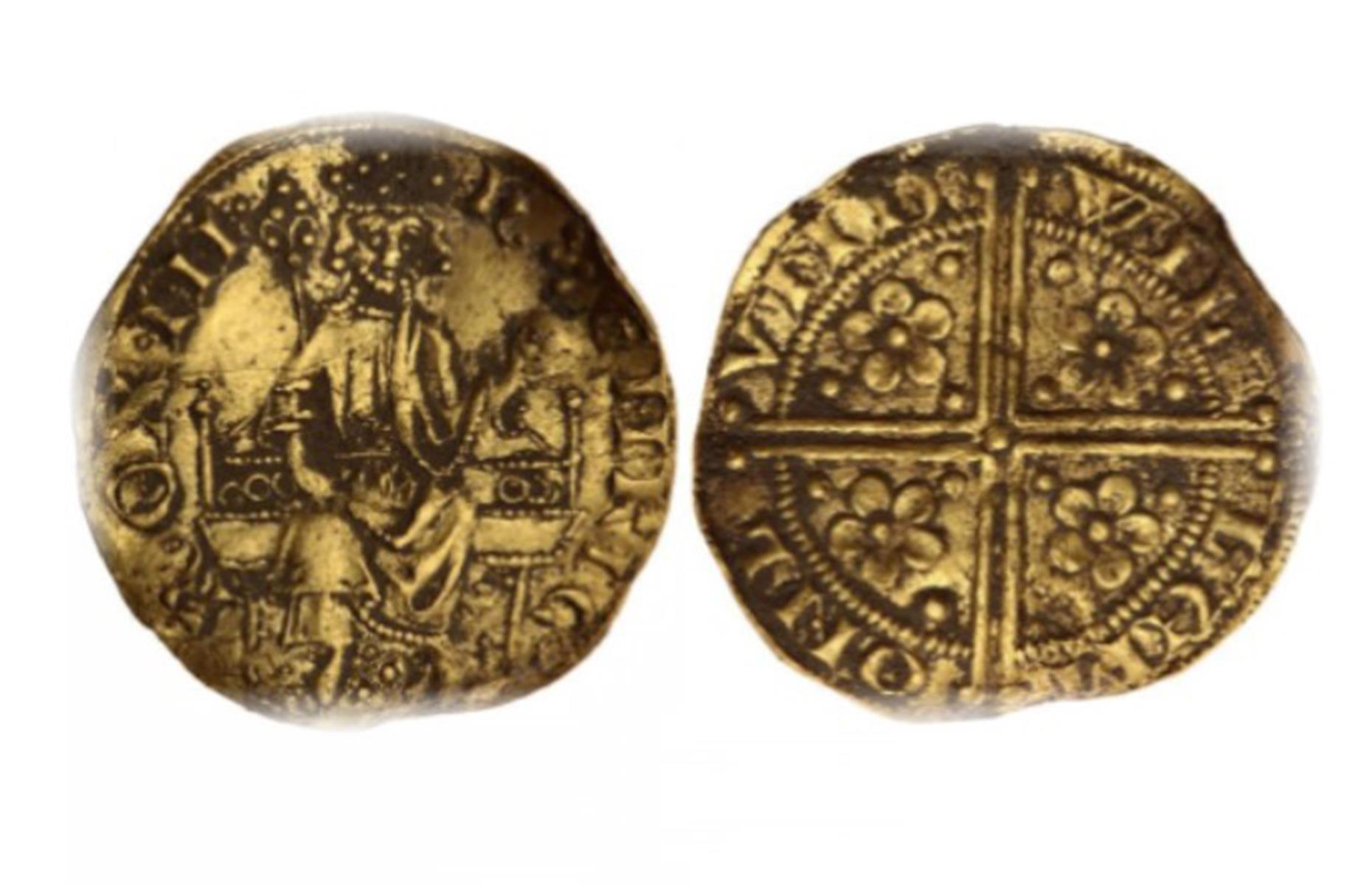 The 27 most AMAZING metal detector finds ever