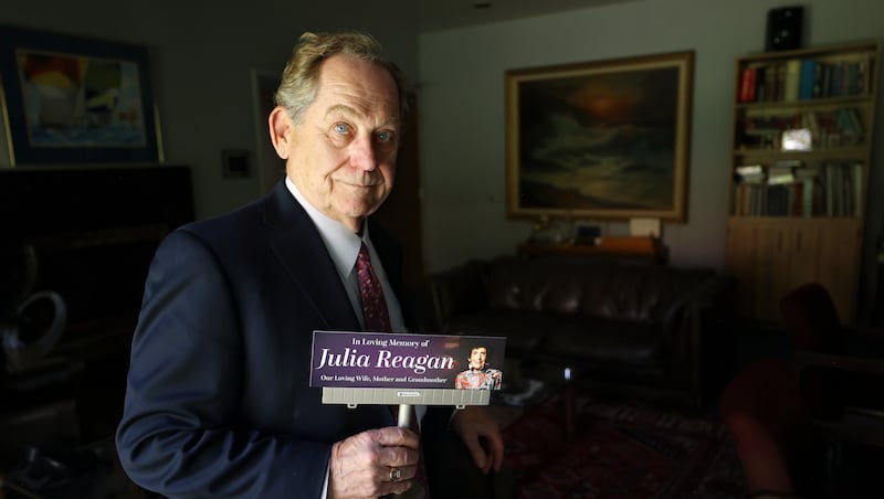 Bill Reagan plastered his heart along America’s highways. He didn’t ...