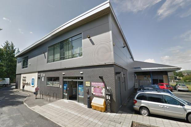 Deal agreed for leisure centre's poolside play area plans