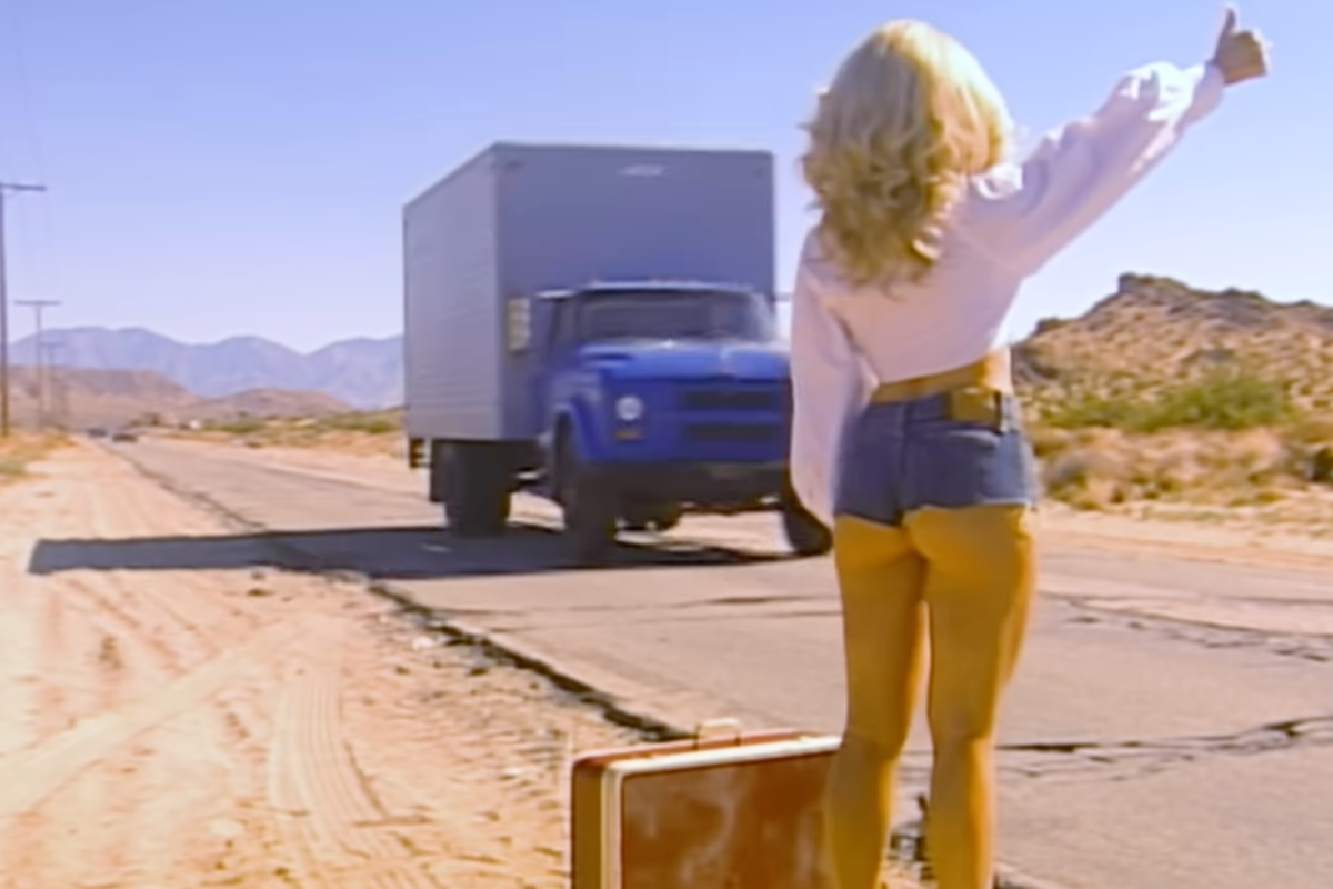 Sabrina Carpenter hints at new music in teaser video clip Sabrina Carpenter hints at new music in teaser video clip