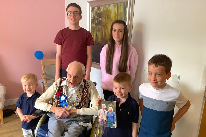 Kirkcudbright care home resident celebrates 100th birthday with his family
