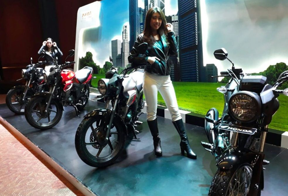 Motor sport 150 cc enak buat touring harga di bawah Rp 25 juta, intip ...
