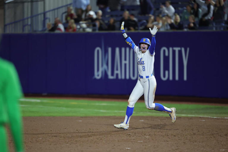2025 Women’s College World Series Bracket: Updates, scores, schedule
