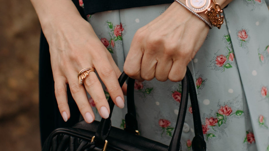 Trendy nehty, které vládnou roku 2025: Vede prostá přirozenost i ...