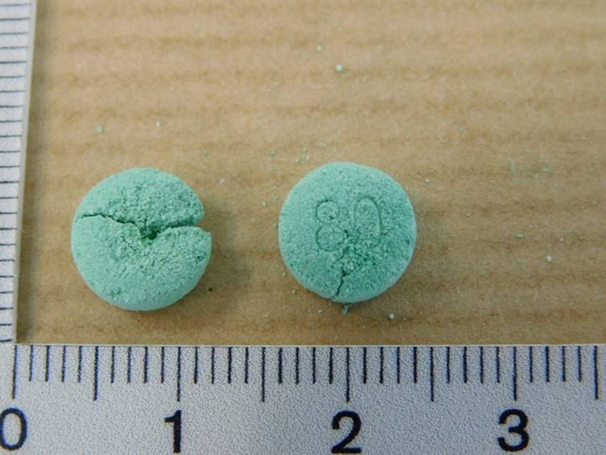 Super-strength drug warning as opioid 'up to 500 times stronger than ...