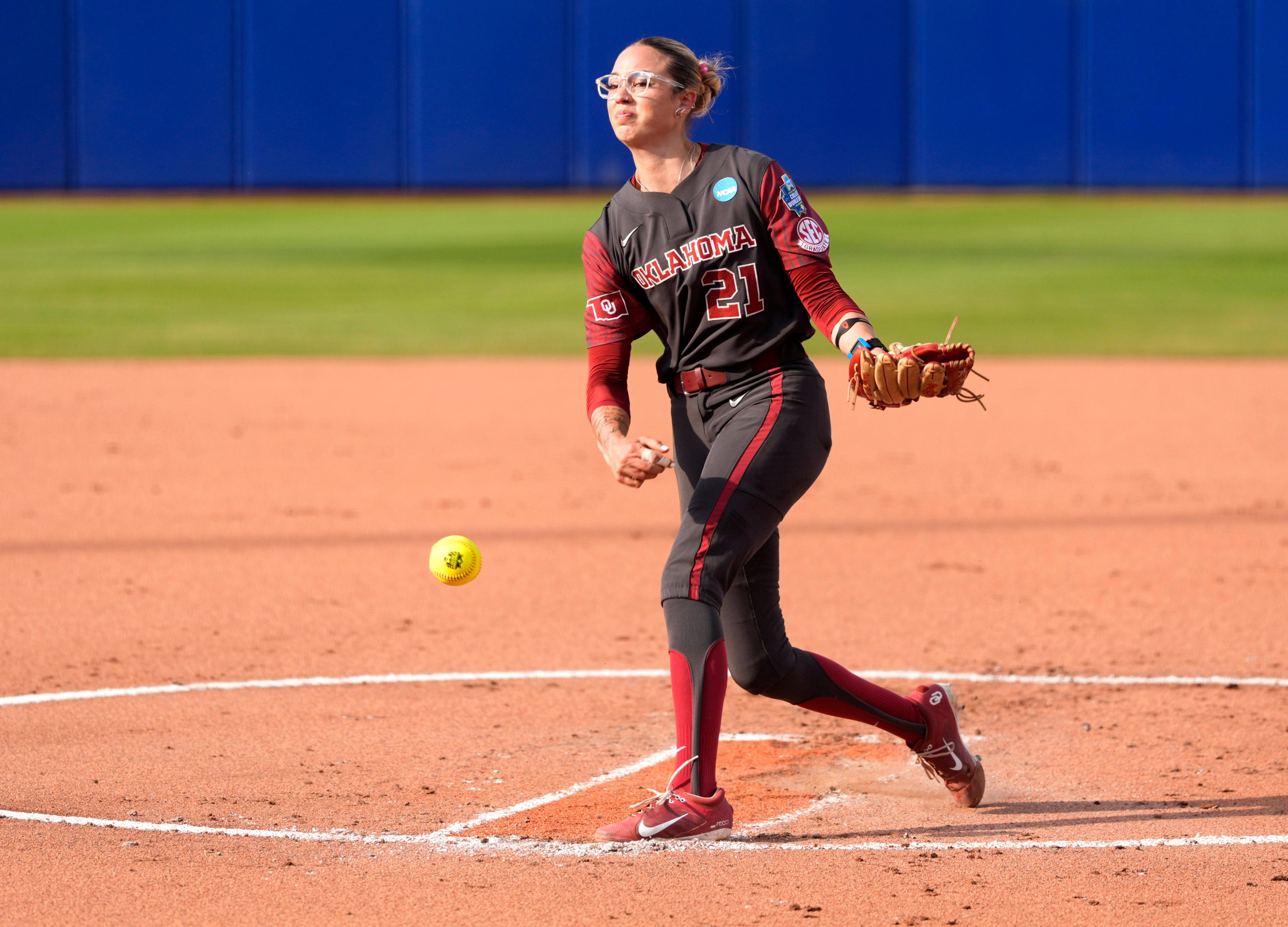 Former OU softball pitcher Sam Landry found closure in WCWS as she ...