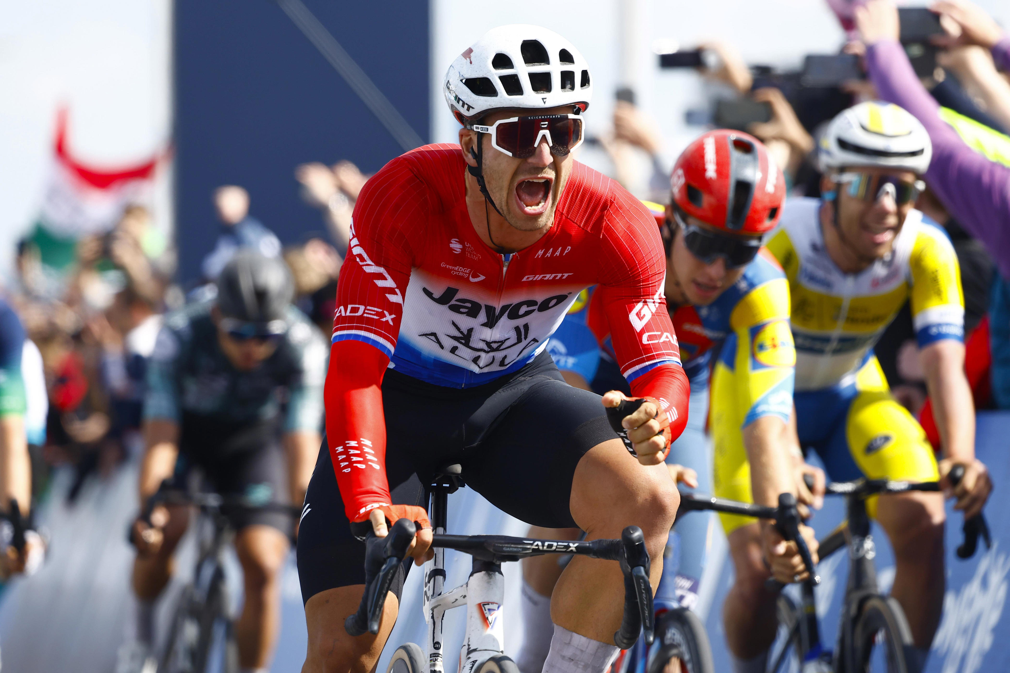 📺 Afkicken van de Giro: dit zijn de koersen die je deze week op tv ziet