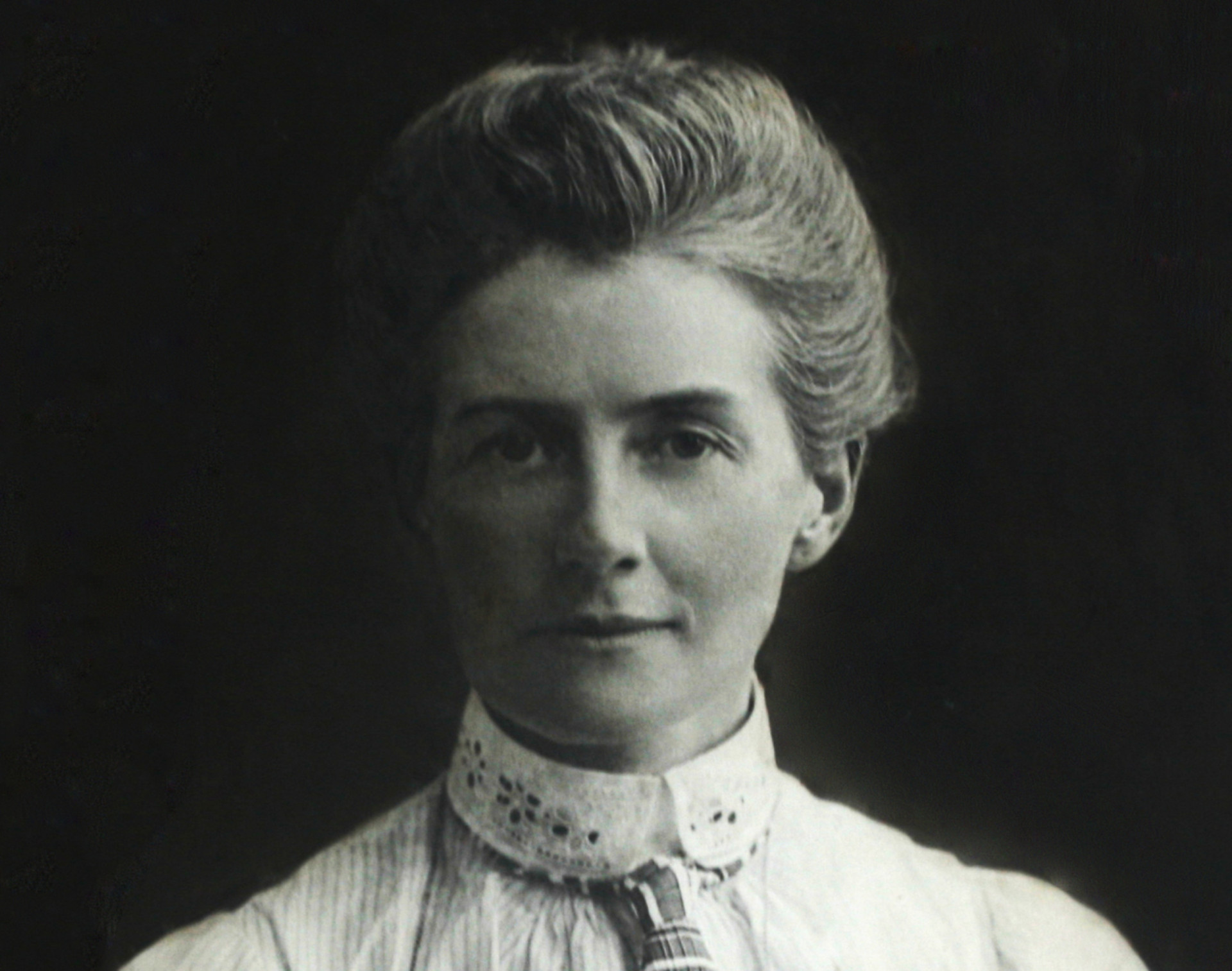 Who was Edith Cavell, and why was this nurse executed?