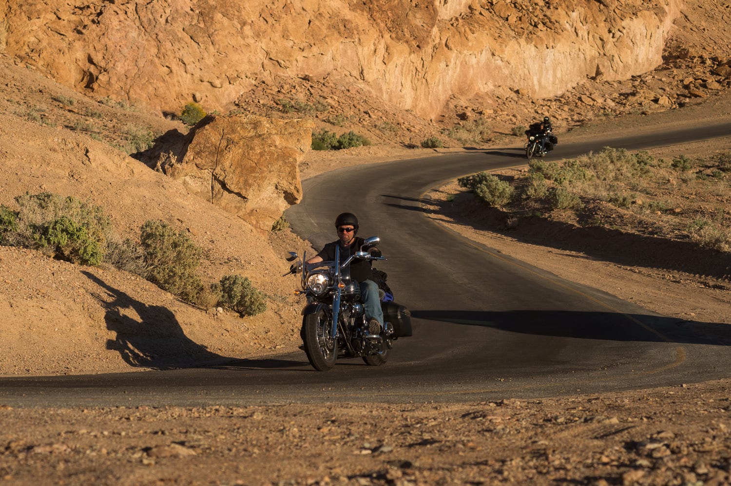 Death Valley National Park issues summer heat travel warning as weather ...