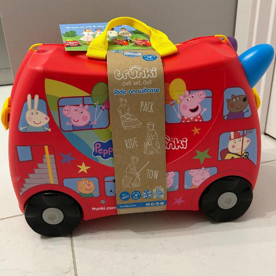 Trunki Peppa Pig Party Bus Ride-On Suitcase review