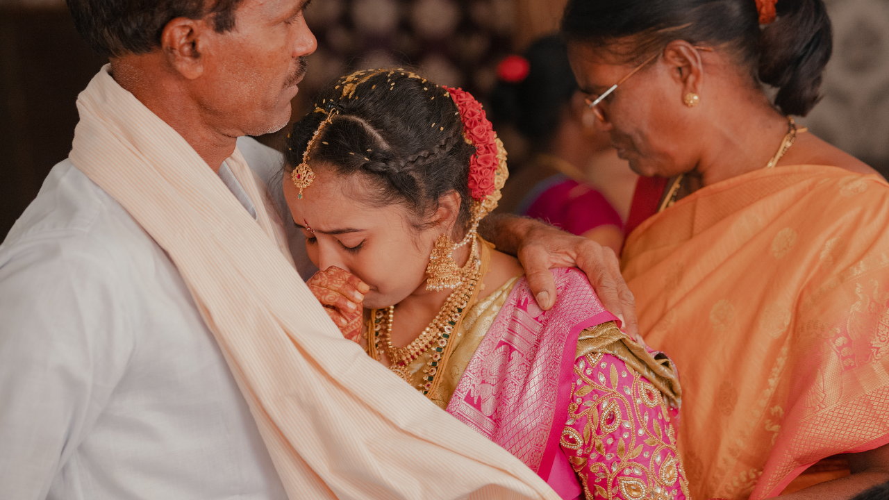 9 things one should avoid discussing with in-laws