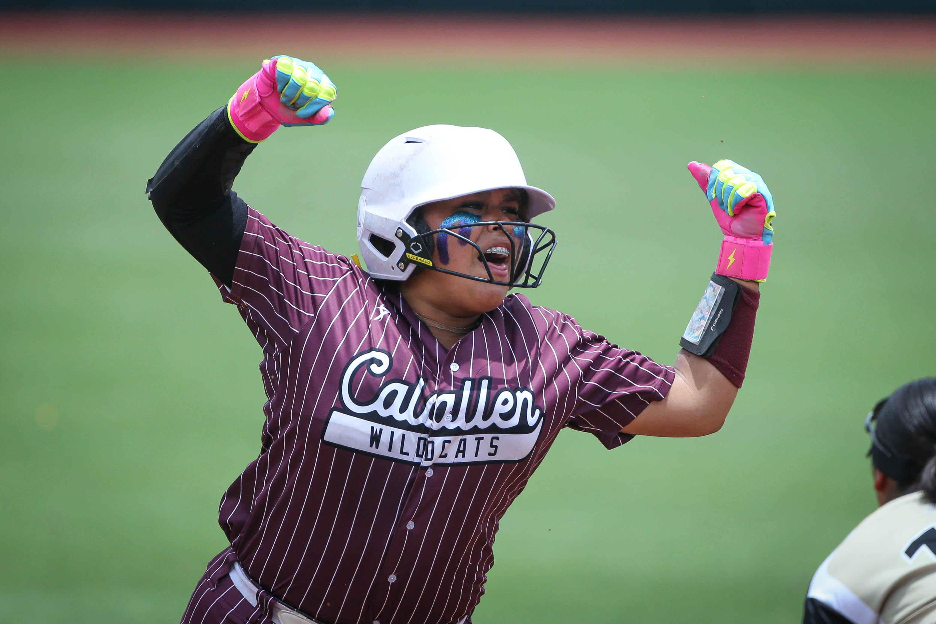 Calallen softball's Braelyn Bailey leads six on UIL All-State ...