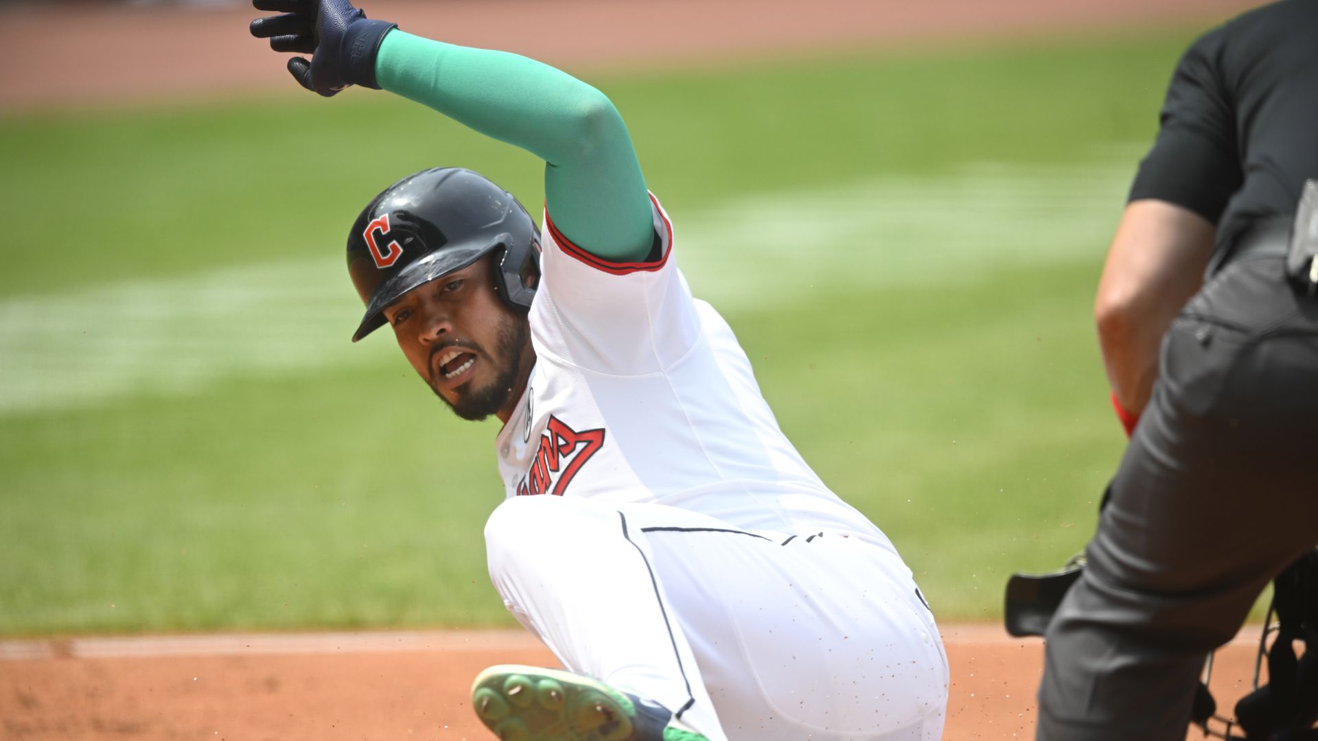 Guardians News & Notes: Calling all Angels