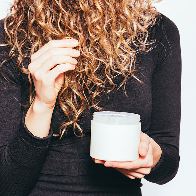 What Happens To Thinning, Damaged Hair After Using Coconut Oil
