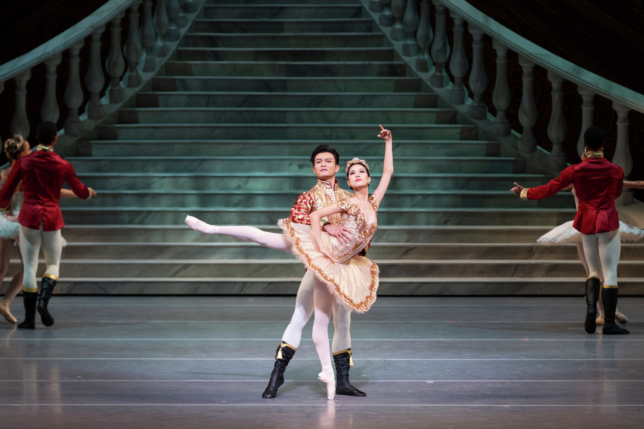 Review: Stanton Welch's 'Raymonda' is his finest work to date as Houston Ballet's artistic director