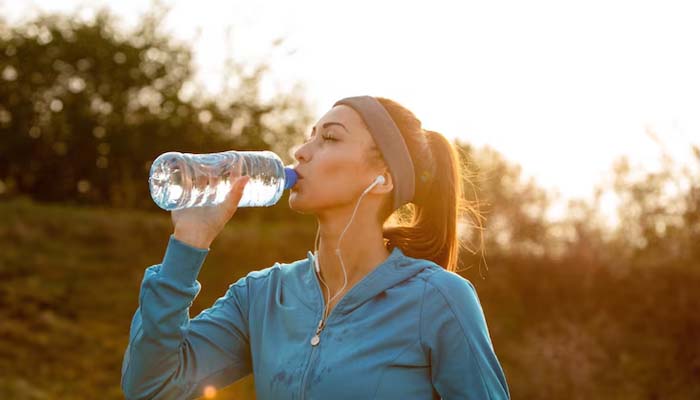 Weight Loss Guide: 7 key benefits of Hydration in Weight Loss journey