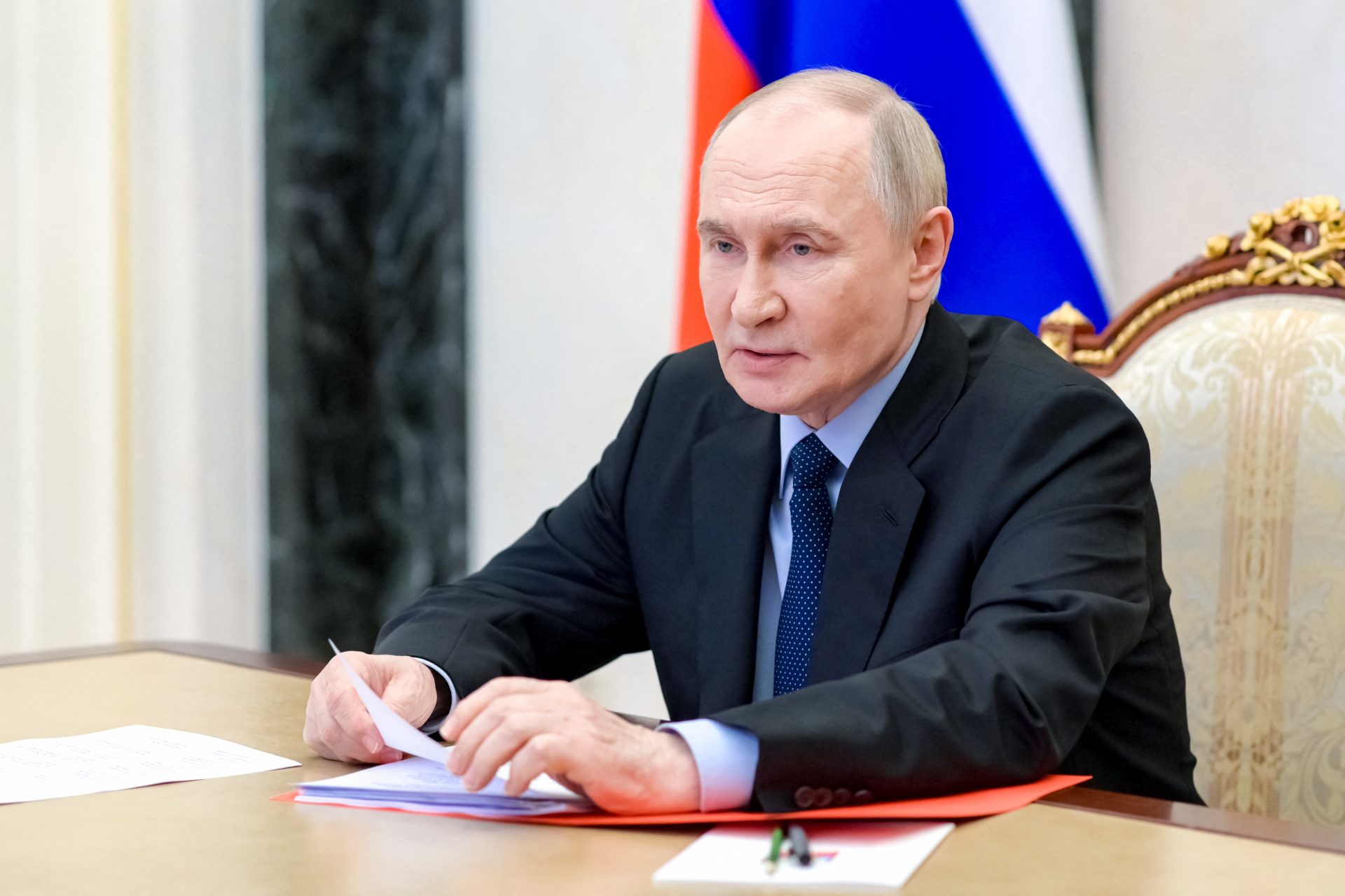 Satellite images confirm damage at key Russian air base
