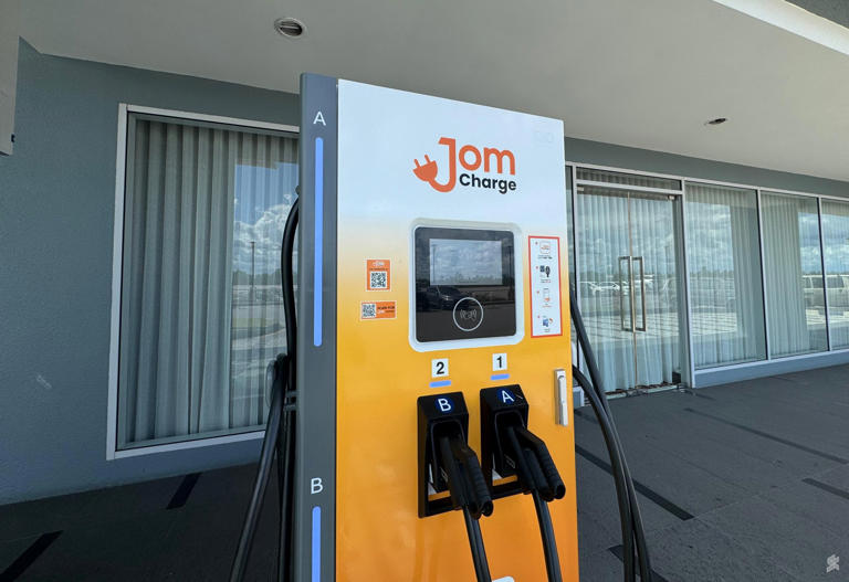 EVC teases something electric is brewing in KL, new JomCharge EV ...