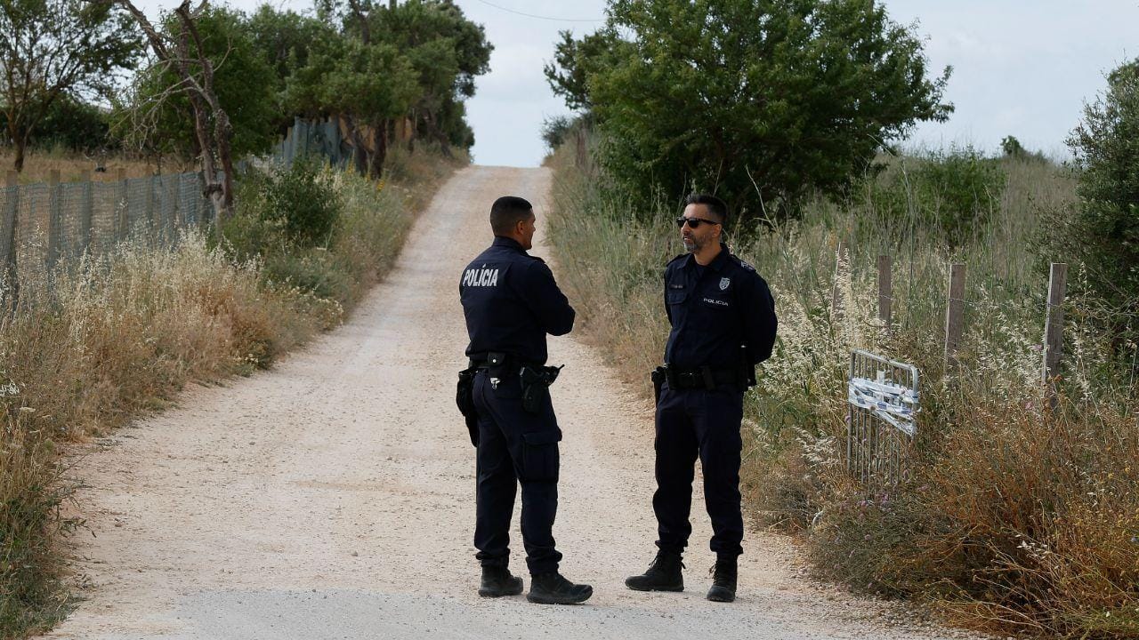 Caso Maddie McCann: PJ tem 30 inspetores em novas buscas no Algarve