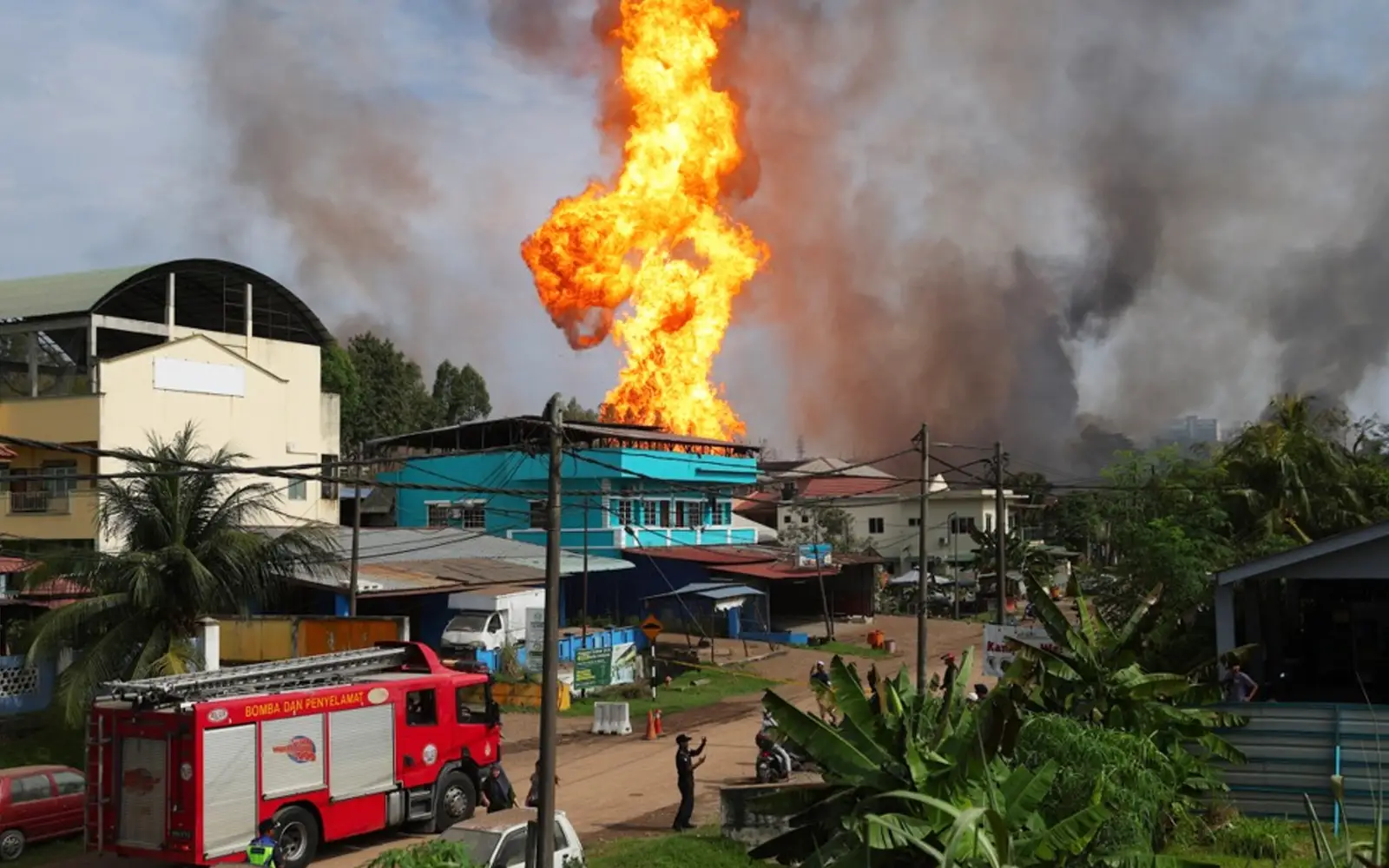 Petronas Gas seeks greater authority over projects near pipelines