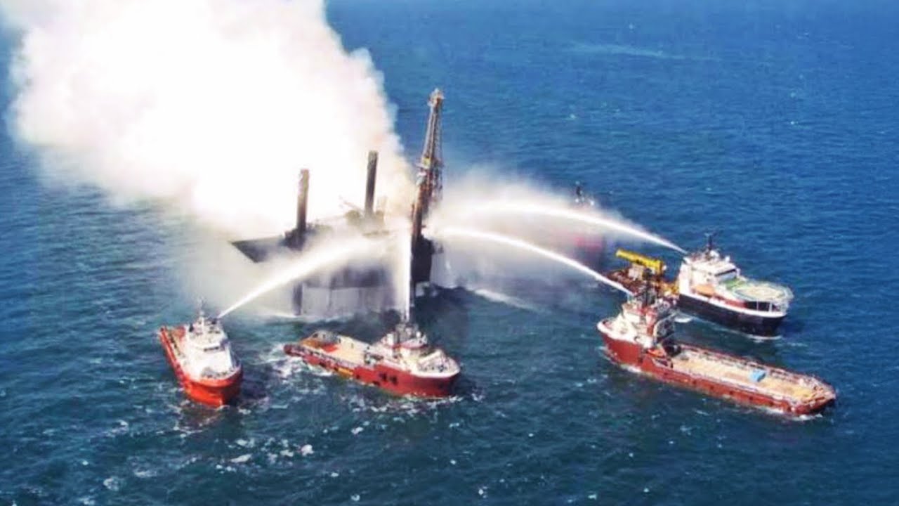 What Really Happened on the Mexican Oil Rig That Exploded