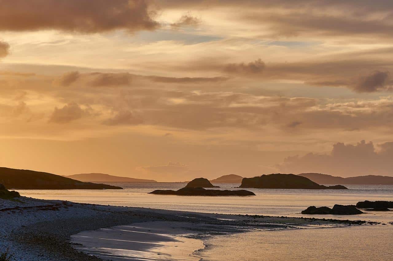 14 Wild Irish Landscapes Most Tourists Never See