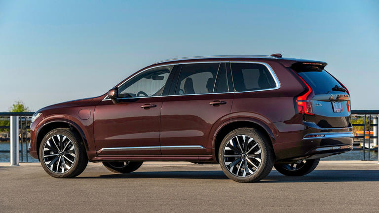 2025.5 Volvo XC90 T8 AWD First Test: Simpler, Swifter, Better