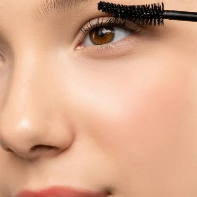 Ketahui 5 Cara Mencegah Maskara Luntur