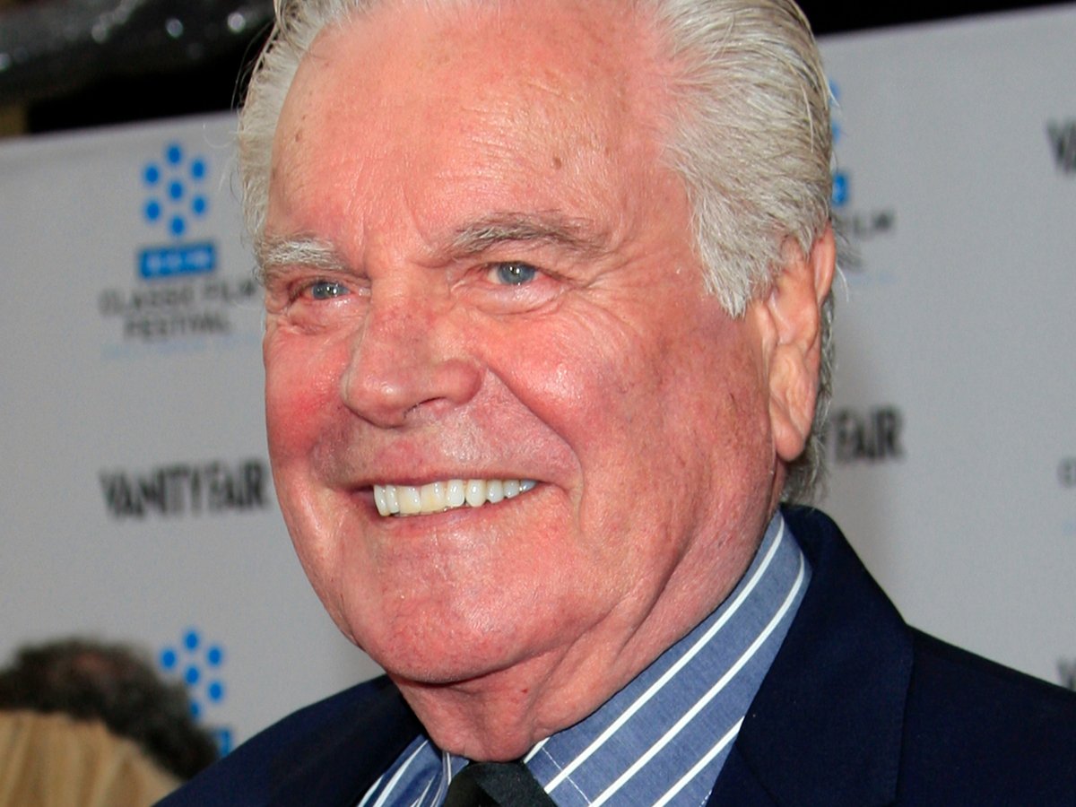 "Hart aber herzlich"-Star Robert Wagner: Süßes Foto mit seiner Enkelin