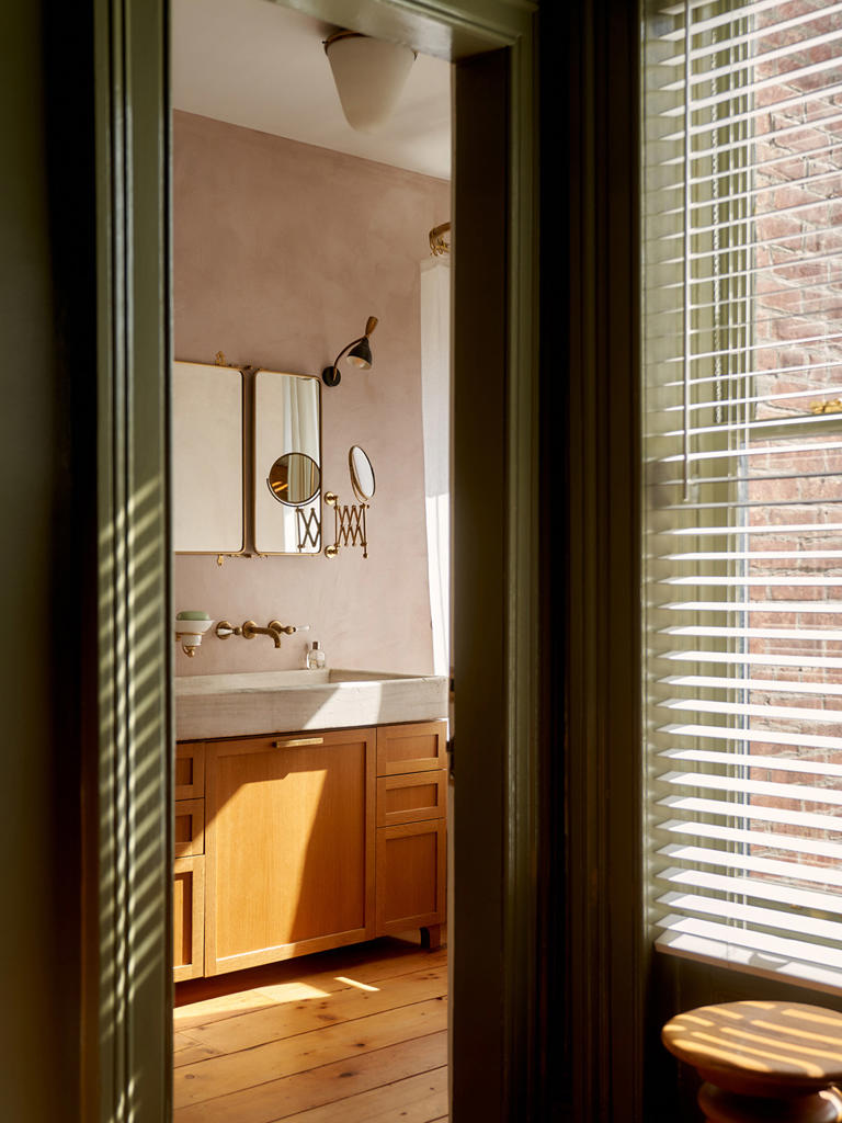 Behind the Design of a Brooklyn Townhouse Where Even the Shed Doors ...