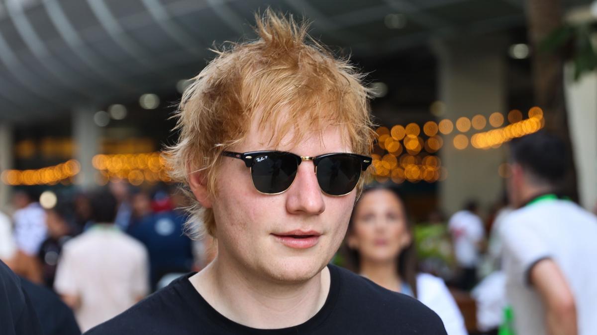 Ed Sheeran ofrece una actuación sorpresa en un pub en Irlanda